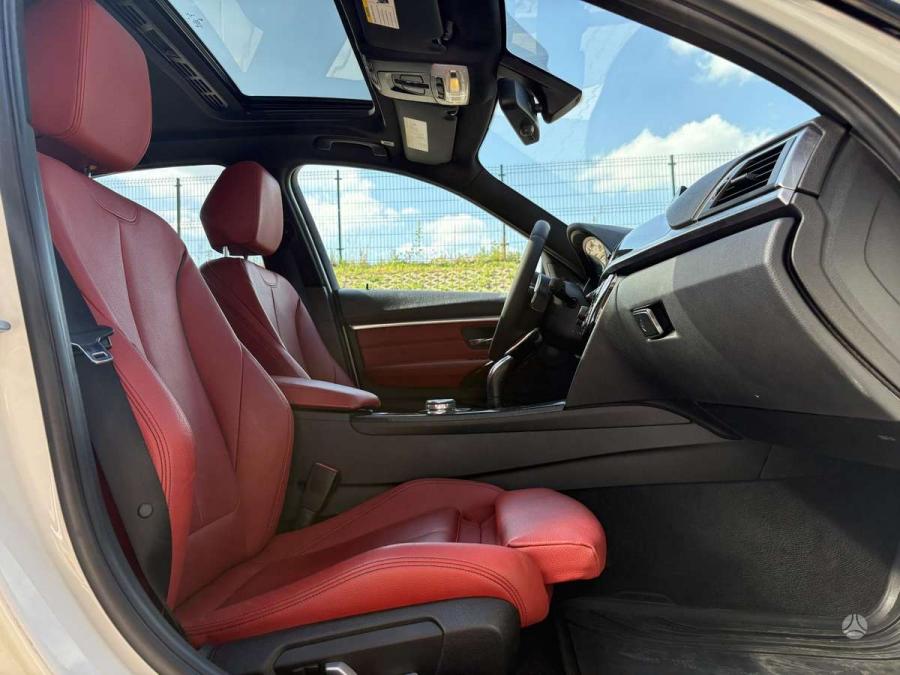 White BMW 328 2016 in Vilnius, with an engine capacity of 2.00 L and mileage of 259 thousand km for 11490 €, photo 18 on AUTOMOTO.COM.LV