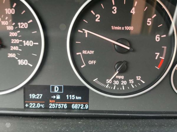 Белый БМВ 328 2016 в Каунас, объемом двигателя 2.00 л и пробегом 258 тыс. км за 8000 €, фото 3 на AUTOMOTO.COM.LV