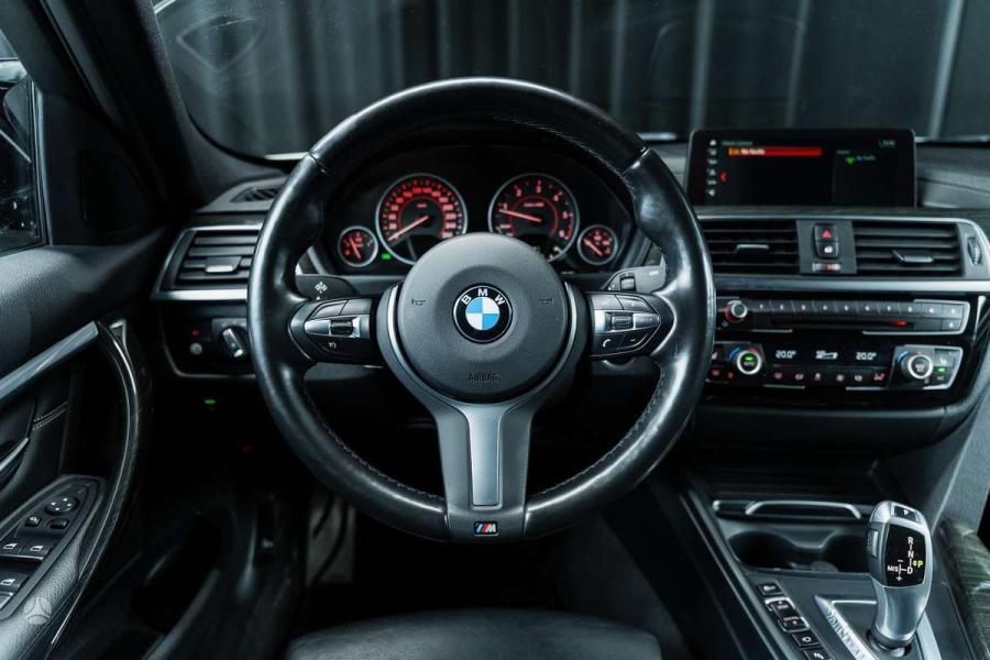Balts BMW 328 2018 Viļņa, ar dzinēja tilpumu 2.00 L un nobraukumu 136 tūkst. km par 16499 €, foto 16 vietnē AUTOMOTO.COM.LV