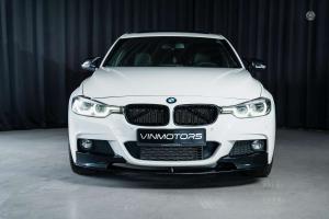 White BMW 328 2018 in Vilnius, with an engine capacity of 2.00 L and mileage of 136 thousand km for 14499 €, photo 3 on AUTOMOTO.COM.LV