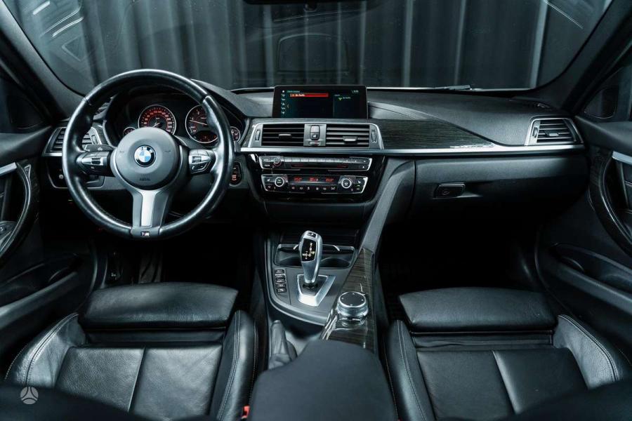 White BMW 328 2018 in Vilnius, with an engine capacity of 2.00 L and mileage of 136 thousand km for 14499 €, photo 18 on AUTOMOTO.COM.LV