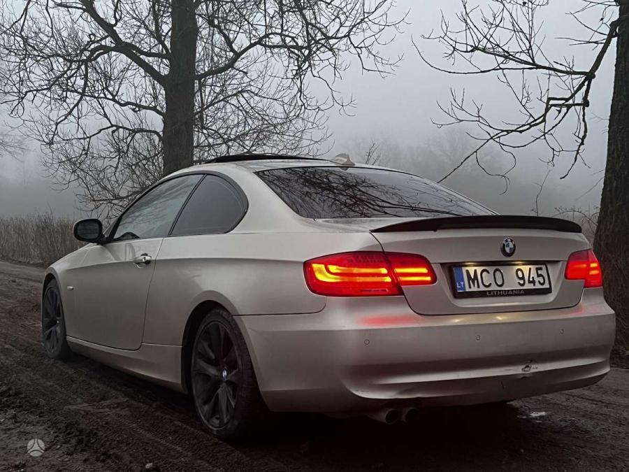 Yellow BMW 328 2013 in Taurage, with an engine capacity of 3.00 L and mileage of 188 thousand km for 5500 €, photo 3 on AUTOMOTO.COM.LV