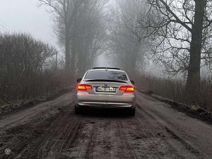Yellow BMW 328 2013 in Taurage, with an engine capacity of 3.00 L and mileage of 188 thousand km for 5500 €, photo 5 on AUTOMOTO.COM.LV