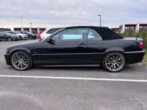 Black BMW 330 2001 in Tallinn, with an engine capacity of 0.00 L and mileage of 291 thousand km for 8500 €, photo 6 on AUTOMOTO.COM.LV