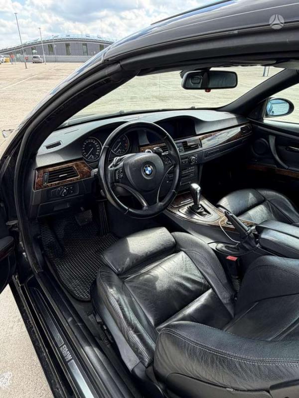 Black BMW 330 2007 in Vilnius, with an engine capacity of 3.00 L and mileage of 317 thousand km for 7800 €, photo 8 on AUTOMOTO.COM.LV