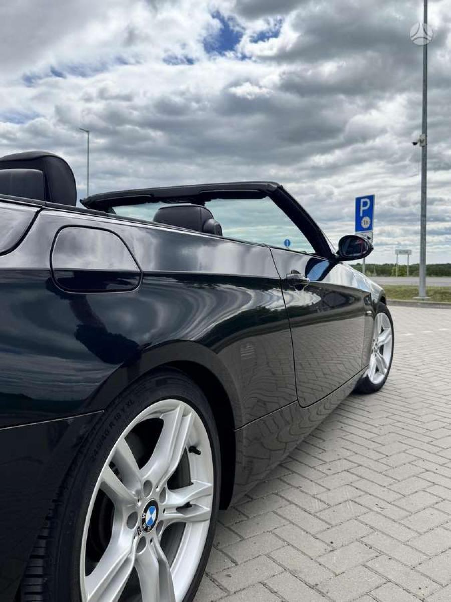 Melns BMW 330 2007 Alīta, ar dzinēja tilpumu 2.99 L un nobraukumu 212 tūkst. km par 6500 €, foto 4 vietnē AUTOMOTO.COM.LV