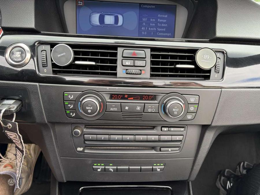 Melns BMW 330 2007 Alīta, ar dzinēja tilpumu 2.99 L un nobraukumu 212 tūkst. km par 6500 €, foto 7 vietnē AUTOMOTO.COM.LV