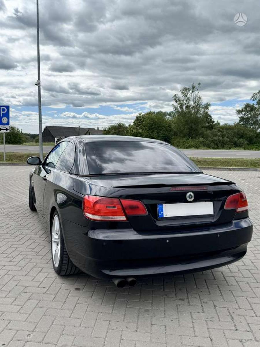 Melns BMW 330 2007 Alīta, ar dzinēja tilpumu 2.99 L un nobraukumu 212 tūkst. km par 6500 €, foto 14 vietnē AUTOMOTO.COM.LV