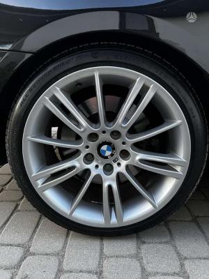 Melns BMW 330 2008 Marijampole, ar dzinēja tilpumu 3.00 L un nobraukumu 230 tūkst. km par 9900 €, foto 24 vietnē AUTOMOTO.COM.LV