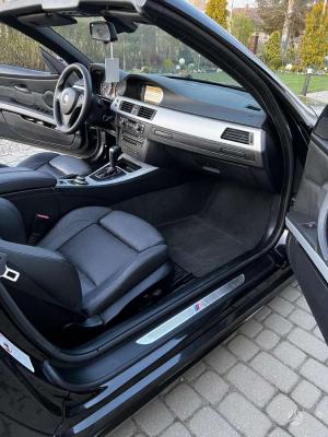 Melns BMW 330 2008 Marijampole, ar dzinēja tilpumu 3.00 L un nobraukumu 230 tūkst. km par 9900 €, foto 30 vietnē AUTOMOTO.COM.LV
