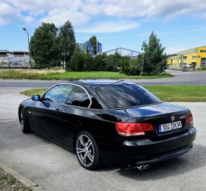 Melns BMW 330 2008 Tallina, ar dzinēja tilpumu 3.00 L un nobraukumu 323 tūkst. km par 7399 €, foto 5 vietnē AUTOMOTO.COM.LV