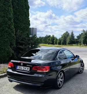 Melns BMW 330 2008 Tallina, ar dzinēja tilpumu 3.00 L un nobraukumu 323 tūkst. km par 7399 €, foto 11 vietnē AUTOMOTO.COM.LV