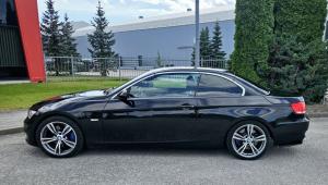 Melns BMW 330 2008 Tallina, ar dzinēja tilpumu 3.00 L un nobraukumu 323 tūkst. km par 7399 €, foto 19 vietnē AUTOMOTO.COM.LV