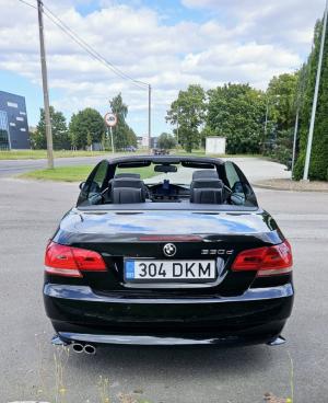 Melns BMW 330 2008 Tallina, ar dzinēja tilpumu 3.00 L un nobraukumu 323 tūkst. km par 7399 €, foto 26 vietnē AUTOMOTO.COM.LV