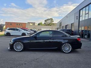 Melns BMW 330 2008 Jonava, ar dzinēja tilpumu 2.99 L un nobraukumu 268 tūkst. km par 8499 €, foto 3 vietnē AUTOMOTO.COM.LV