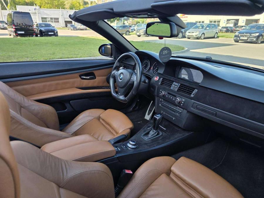 Melns BMW 330 2008 Jonava, ar dzinēja tilpumu 2.99 L un nobraukumu 268 tūkst. km par 8499 €, foto 15 vietnē AUTOMOTO.COM.LV
