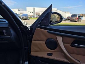 Melns BMW 330 2008 Jonava, ar dzinēja tilpumu 2.99 L un nobraukumu 268 tūkst. km par 8499 €, foto 18 vietnē AUTOMOTO.COM.LV