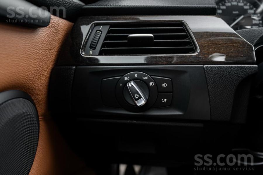 Melns BMW 330 2011 Rīga, ar dzinēja tilpumu 3.00 L un nobraukumu 224 tūkst. km par 16900 €, foto 28 vietnē AUTOMOTO.COM.LV