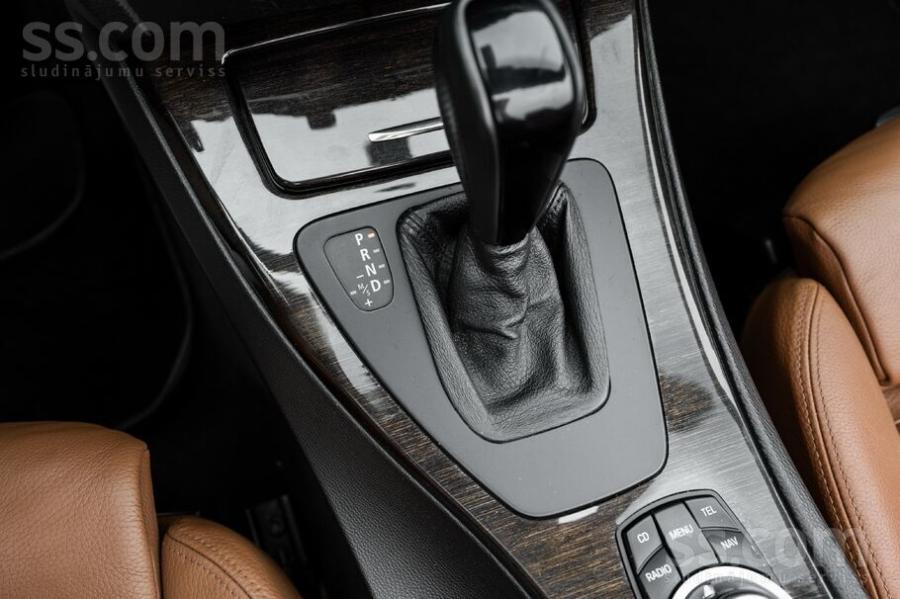Melns BMW 330 2011 Rīga, ar dzinēja tilpumu 3.00 L un nobraukumu 224 tūkst. km par 16900 €, foto 30 vietnē AUTOMOTO.COM.LV
