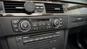 Melns BMW 330 2012 Rēzekne, ar dzinēja tilpumu 3.00 L un nobraukumu 272 tūkst. km par 12990 €, foto 22 vietnē AUTOMOTO.COM.LV