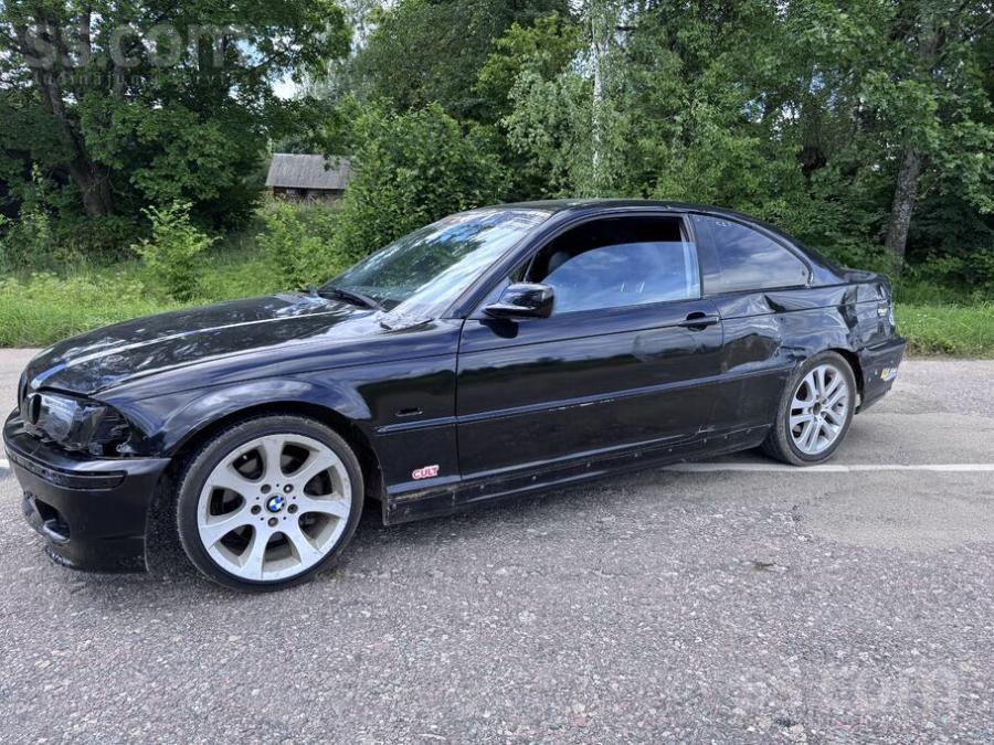 Melns BMW 330 2000 Daugavpils, ar dzinēja tilpumu 3.00 L un nobraukumu 200 tūkst. km par 2500 €, foto 3 vietnē AUTOMOTO.COM.LV