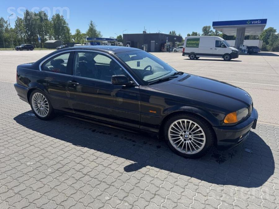 Melns BMW 330 2001 Rīga, ar dzinēja tilpumu 3.00 L un nobraukumu 283 tūkst. km par 3950 €, foto 3 vietnē AUTOMOTO.COM.LV