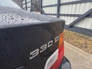 Melns BMW 330 2001 Rīga, ar dzinēja tilpumu 3.00 L un nobraukumu 283 tūkst. km par 3950 €, foto 9 vietnē AUTOMOTO.COM.LV