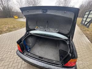 Melns BMW 330 2001 Rīga, ar dzinēja tilpumu 3.00 L un nobraukumu 283 tūkst. km par 3950 €, foto 16 vietnē AUTOMOTO.COM.LV