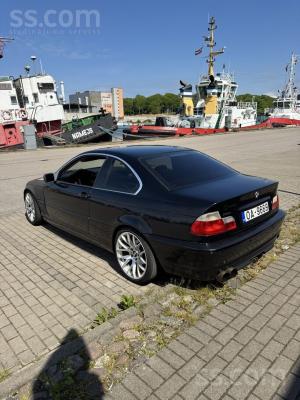 Black BMW 330 2002 in Liepaja, with an engine capacity of 3.00 L and mileage of 200 thousand km for 2500 €, photo 2 on AUTOMOTO.COM.LV