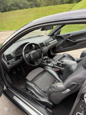 Black BMW 330 2003 in Vilnius, with an engine capacity of 2.99 L and mileage of 394 thousand km for 4400 €, photo 6 on AUTOMOTO.COM.LV