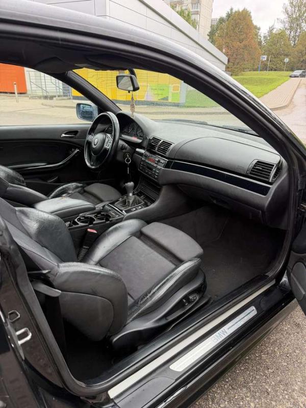 Melns BMW 330 2003 Viļņa, ar dzinēja tilpumu 2.99 L un nobraukumu 394 tūkst. km par 4400 €, foto 7 vietnē AUTOMOTO.COM.LV