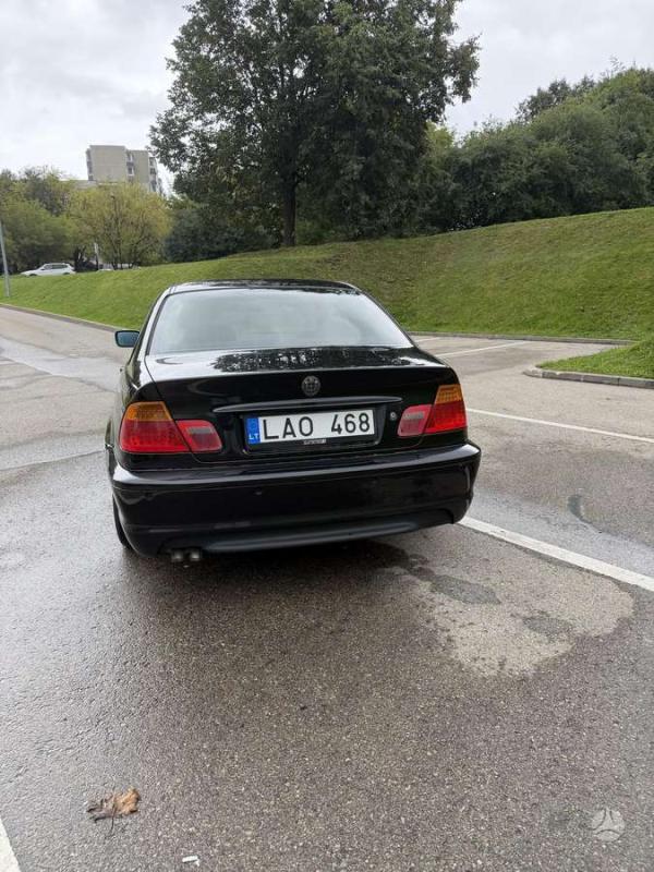 Melns BMW 330 2003 Viļņa, ar dzinēja tilpumu 2.99 L un nobraukumu 394 tūkst. km par 4400 €, foto 10 vietnē AUTOMOTO.COM.LV