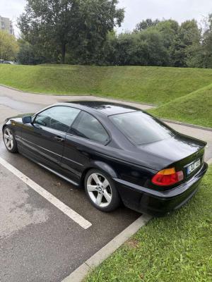 Black BMW 330 2003 in Vilnius, with an engine capacity of 2.99 L and mileage of 394 thousand km for 4400 €, photo 11 on AUTOMOTO.COM.LV