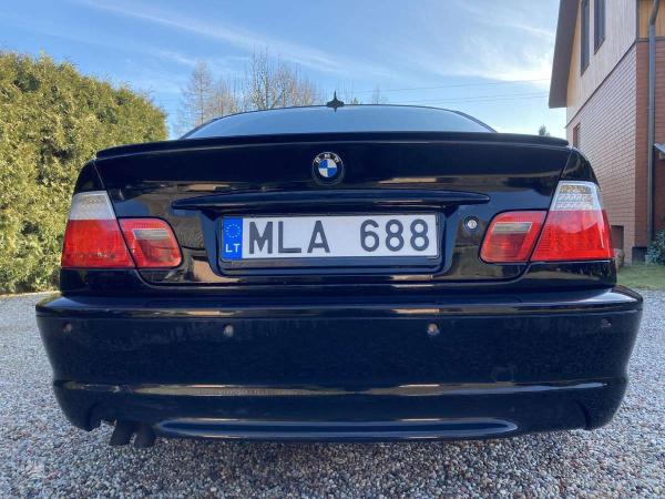 Melns BMW 330 2004 Šakiai, ar dzinēja tilpumu 2.99 L un nobraukumu 350 tūkst. km par 6000 €, foto 5 vietnē AUTOMOTO.COM.LV