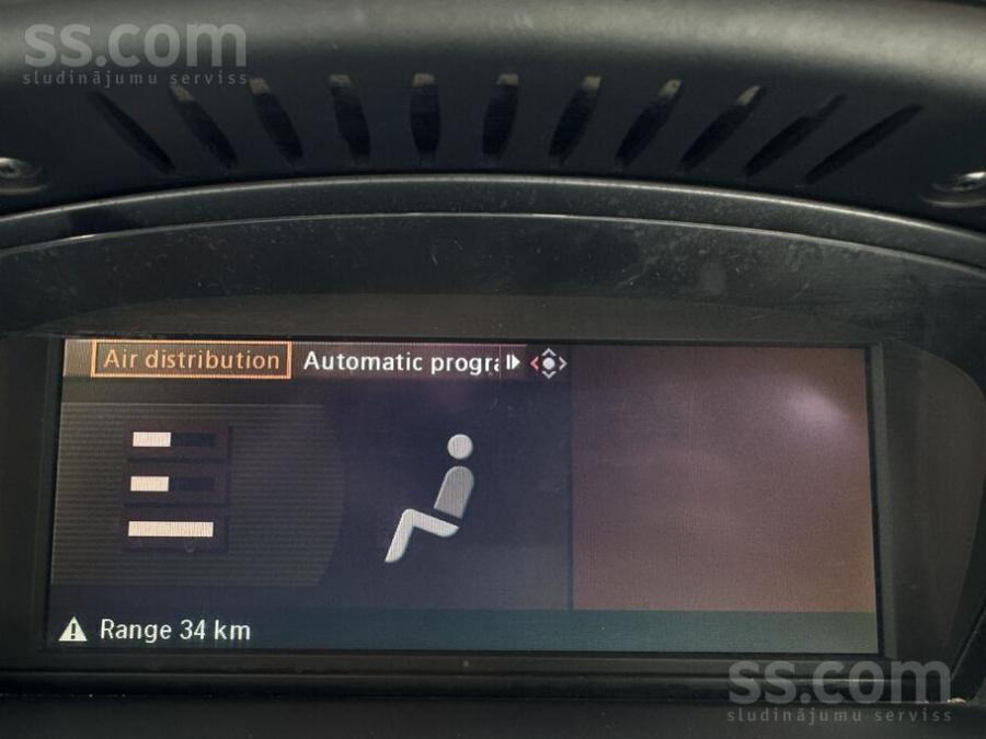Black BMW 330 2006 in Riga, with an engine capacity of 3.00 L and mileage of 259 thousand km for 5990 €, photo 11 on AUTOMOTO.COM.LV