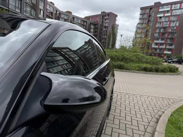 Black BMW 330 2006 in Riga, with an engine capacity of 3.00 L and mileage of 259 thousand km for 5990 €, photo 5 on AUTOMOTO.COM.LV