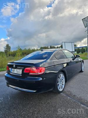 Melns BMW 330 2006 Ogre, ar dzinēja tilpumu 3.00 L un nobraukumu 415 tūkst. km par 5500 €, foto 5 vietnē AUTOMOTO.COM.LV
