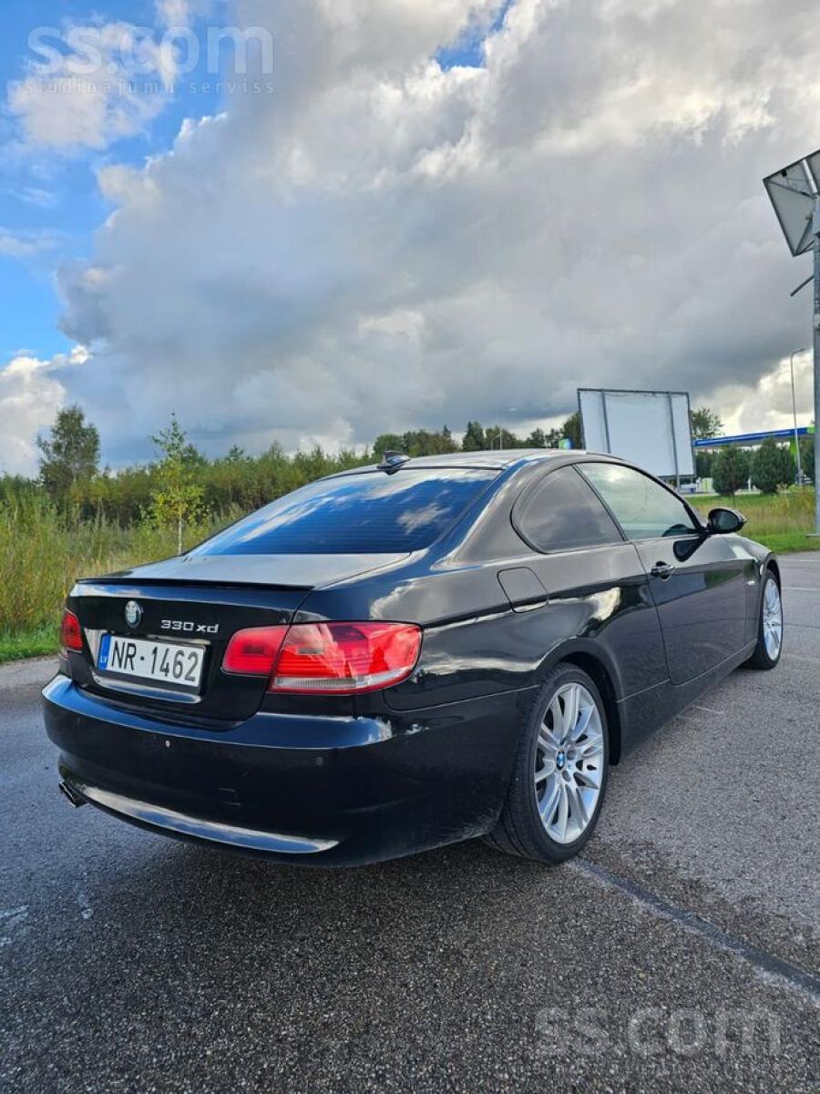 Melns BMW 330 2006 Ogre, ar dzinēja tilpumu 3.00 L un nobraukumu 415 tūkst. km par 5500 €, foto 5 vietnē AUTOMOTO.COM.LV