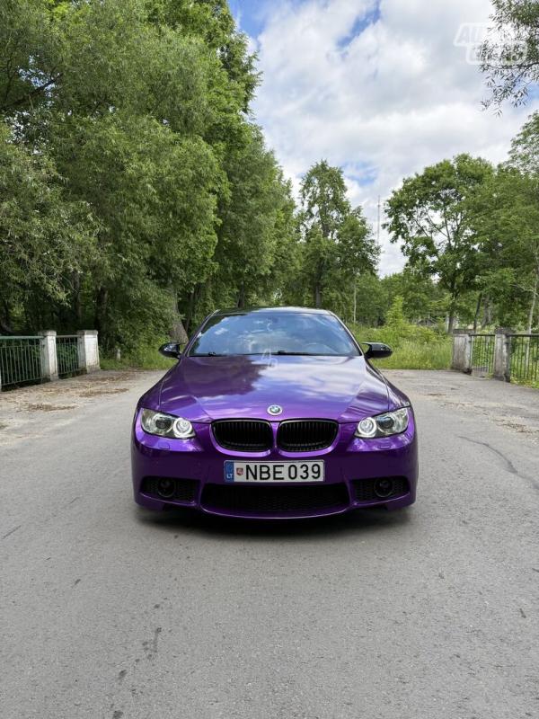 Black BMW 330 2007 in Siauliai, with an engine capacity of 3.00 L and mileage of 354 thousand km for 7200 €, photo 2 on AUTOMOTO.COM.LV