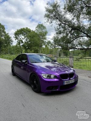 Melns BMW 330 2007 Šauļi, ar dzinēja tilpumu 3.00 L un nobraukumu 354 tūkst. km par 7200 €, foto 4 vietnē AUTOMOTO.COM.LV