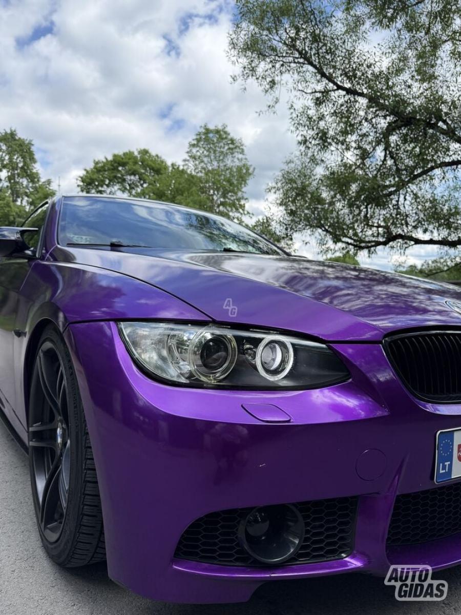 Melns BMW 330 2007 Šauļi, ar dzinēja tilpumu 3.00 L un nobraukumu 354 tūkst. km par 7200 €, foto 5 vietnē AUTOMOTO.COM.LV