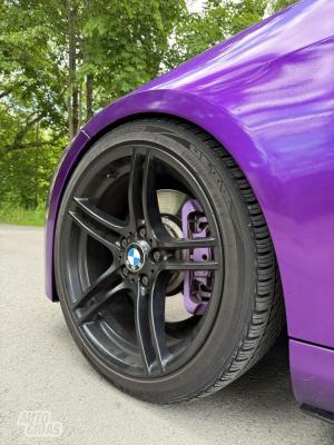 Melns BMW 330 2007 Šauļi, ar dzinēja tilpumu 3.00 L un nobraukumu 354 tūkst. km par 7200 €, foto 9 vietnē AUTOMOTO.COM.LV