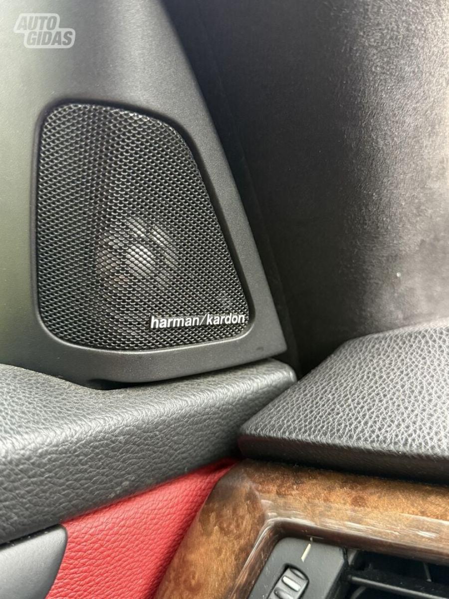 Melns BMW 330 2007 Šauļi, ar dzinēja tilpumu 3.00 L un nobraukumu 354 tūkst. km par 7200 €, foto 15 vietnē AUTOMOTO.COM.LV