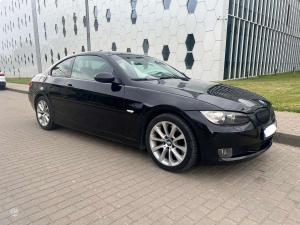 Black BMW 330 2007 in Vilnius, with an engine capacity of 2.99 L and mileage of 283 thousand km for 7300 €, photo 6 on AUTOMOTO.COM.LV