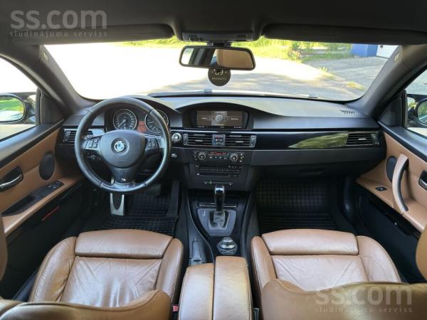Black BMW 330 2007 in Jelgava, with an engine capacity of 3.00 L and mileage of 456 thousand km for 7199 €, photo 6 on AUTOMOTO.COM.LV