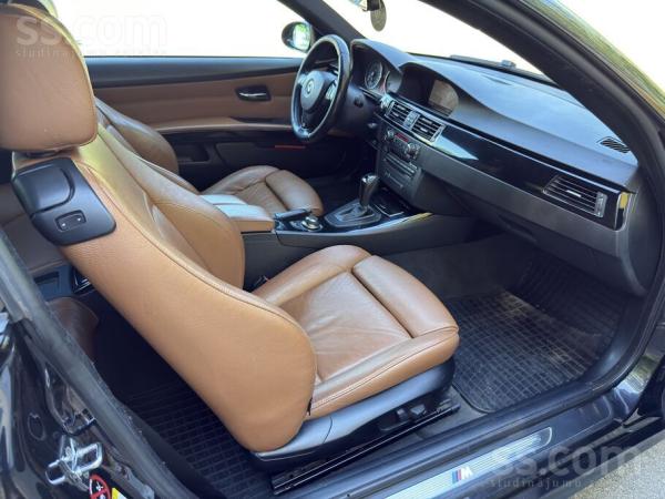 Black BMW 330 2007 in Jelgava, with an engine capacity of 3.00 L and mileage of 456 thousand km for 7199 €, photo 10 on AUTOMOTO.COM.LV