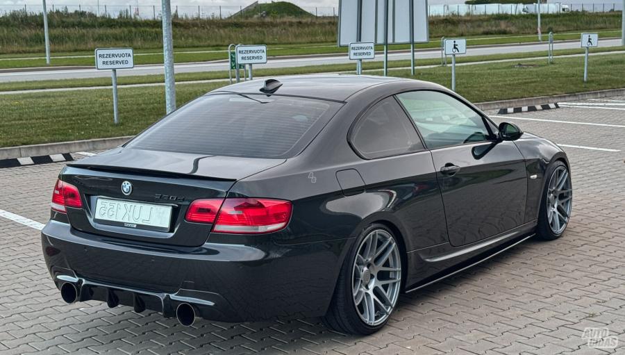 Melns BMW 330 2007 Šauļi, ar dzinēja tilpumu 3.00 L un nobraukumu 370 tūkst. km par 9499 €, foto 6 vietnē AUTOMOTO.COM.LV