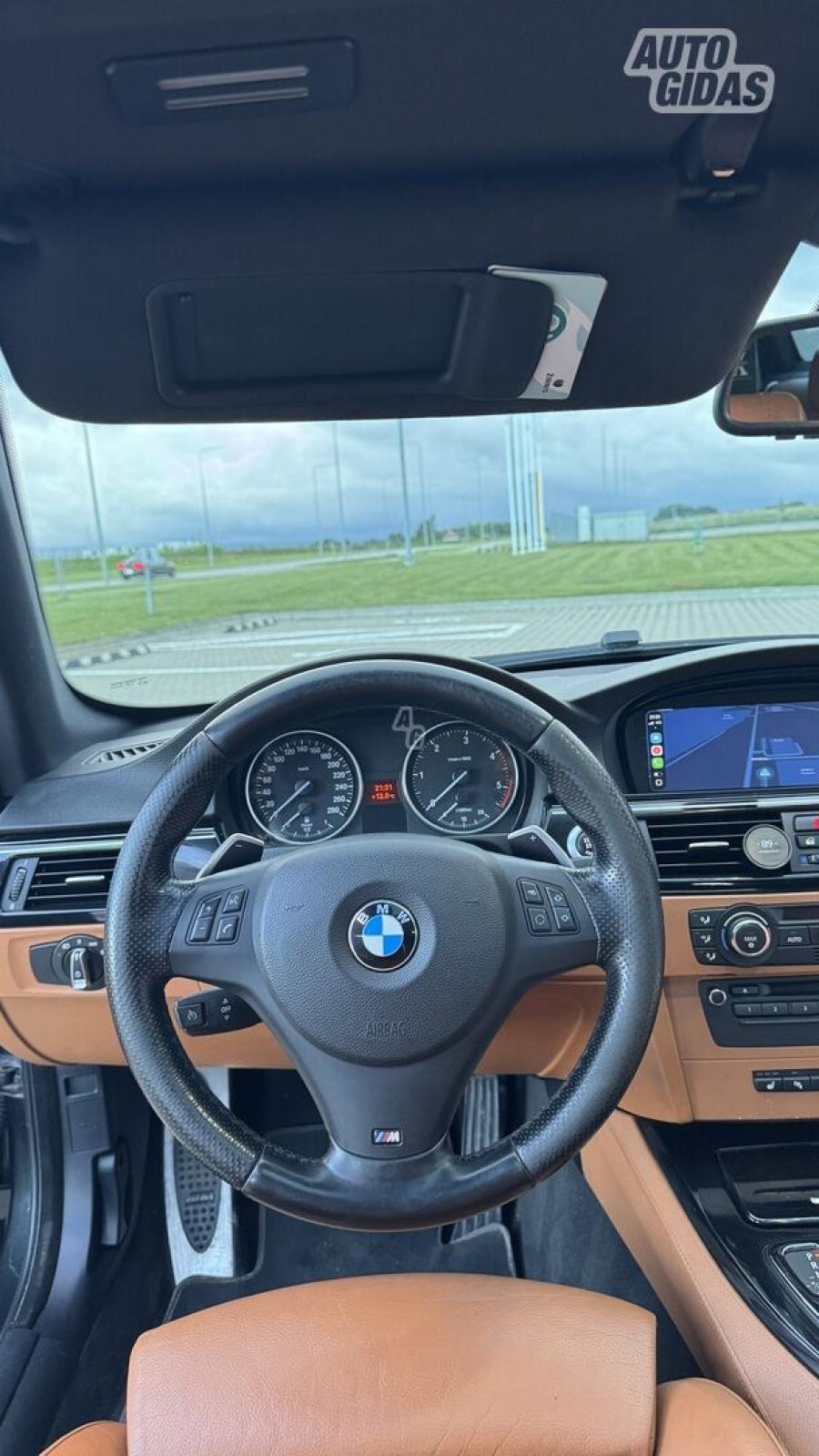 Melns BMW 330 2007 Šauļi, ar dzinēja tilpumu 3.00 L un nobraukumu 370 tūkst. km par 9499 €, foto 12 vietnē AUTOMOTO.COM.LV