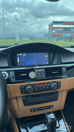 Melns BMW 330 2007 Šauļi, ar dzinēja tilpumu 3.00 L un nobraukumu 370 tūkst. km par 9499 €, foto 16 vietnē AUTOMOTO.COM.LV