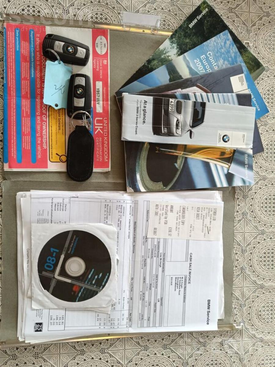 Melns BMW 330 2008 Krāslava, ar dzinēja tilpumu 3.00 L un nobraukumu 271 tūkst. km par 3300 €, foto 18 vietnē AUTOMOTO.COM.LV